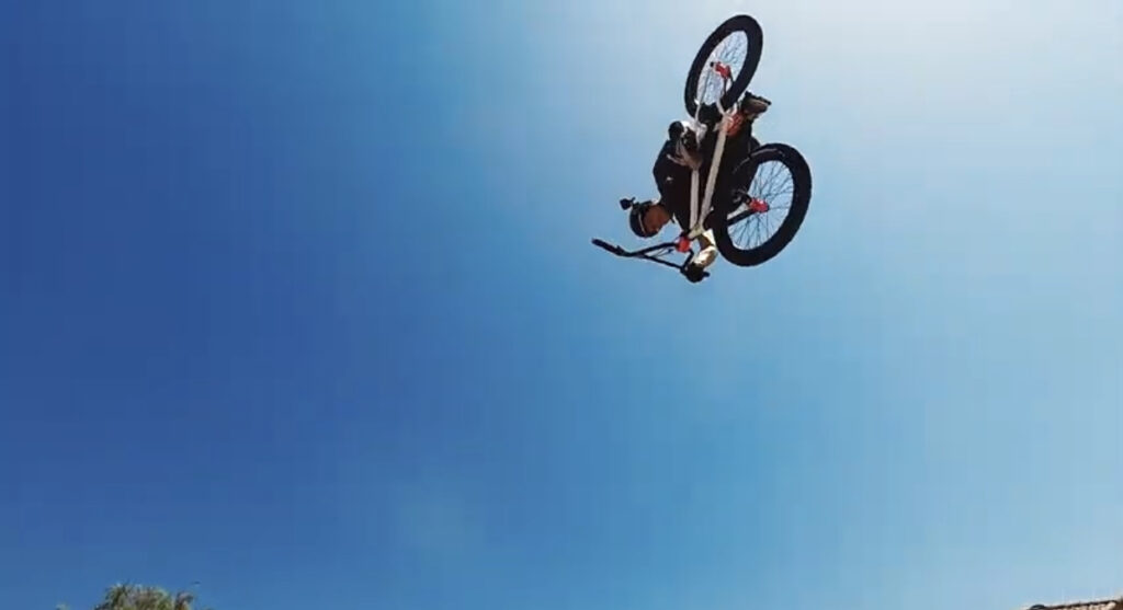 Free Agent – Three Angle Thursday – Andy Buckworth 360 Groundchuck ...
